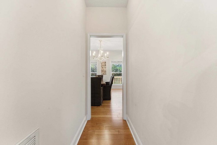Forget-me-not: Spacious 6-bedroom Retreat, Walk To Downtown - Highlands, NC