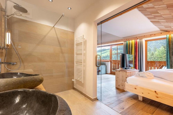 "Bergquell" Suite, Wc U. Bad/du. Getrennt (1-3 N.) - Natur- Und Wellnesshotel - Schladming