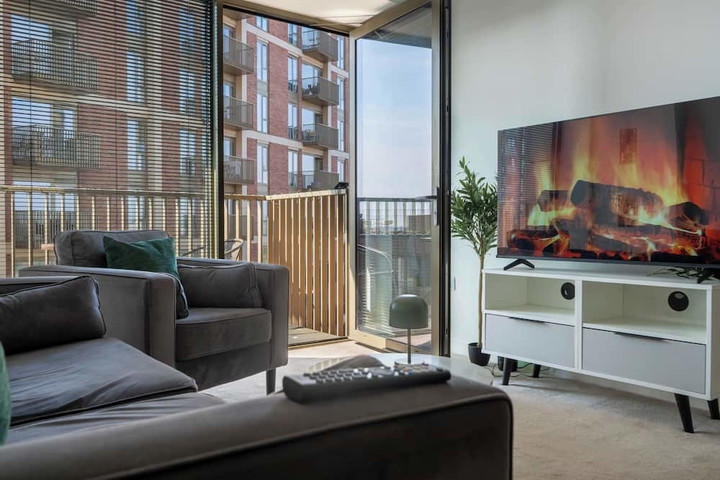 Morden Stay Minutes From Manchester City Centre - Manchester