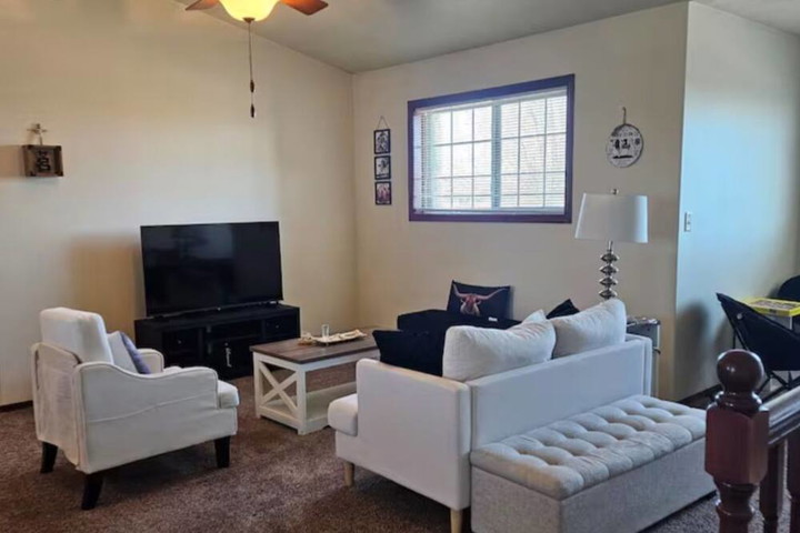 2-bedroom Condo In Enjoyable Sioux Falls - All The Charm Without The Farm! - Sioux Falls, SD