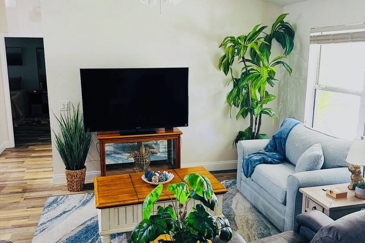 Luxury 3br/2ba Home In The Villages W/golf Cart. Pet Friendly, Near Golf Course - The Villages, FL