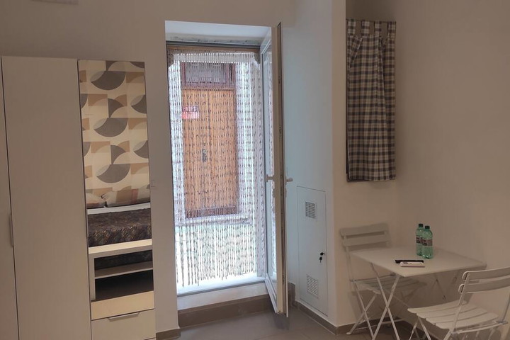 Room With Private Bathroom In The Heart Of Barletta's Historic Center - Barletta
