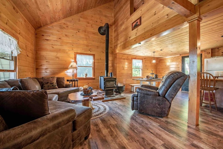 Off-grid Adventure | Rustic Escape | Peekaboo Mtn - New Hampshire (State)
