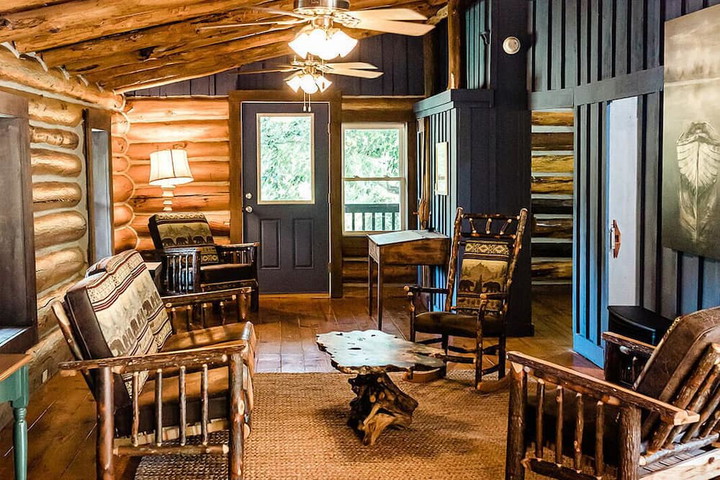 Mountaintop Cabin In Pearisburg! - Claytor Lake, VA