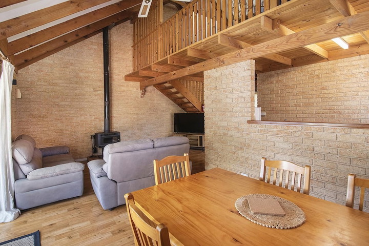 Riverscape Cottage No.6 - Riverscape - Unit 6 With Views Over The Blackwood River And Cosy Fire Place - Augusta, Australia