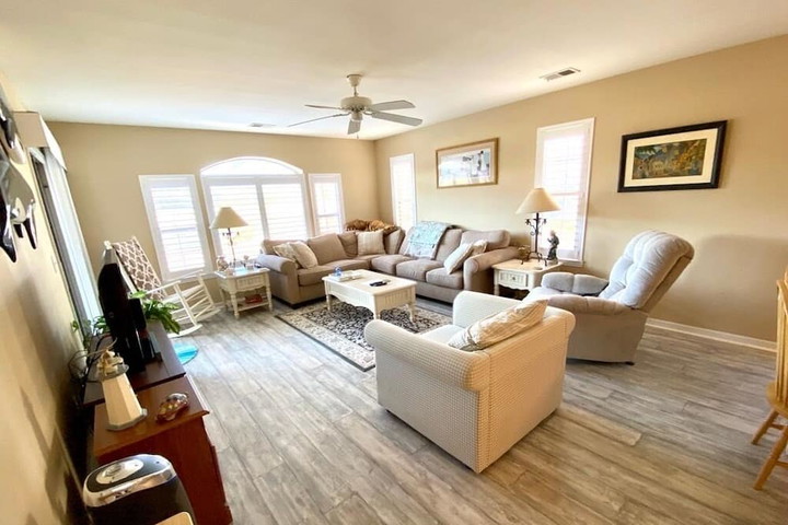 Pawleys Island True Blue Villa, Ground Floor With 3 Bedrooms And 4 Beds - Pawleys Island, SC