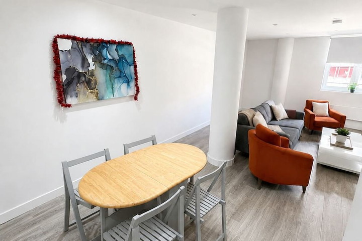 Luxury 2 Bed Serviced Apt 01 With Wi-fi Myrent2rent - Corby