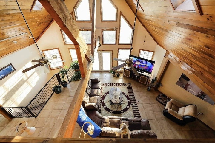 Superb View Lake Ellsworth! Log Cabin In The Country. - Medicine Park, OK