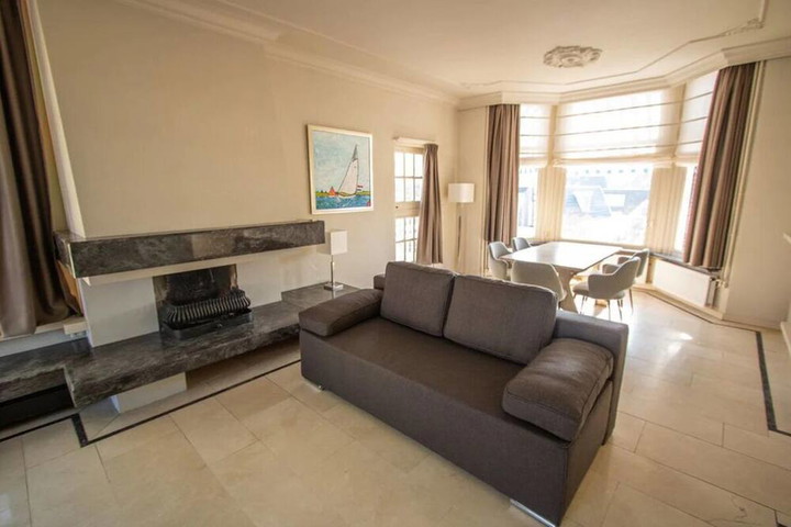Scenic Bergen Stay Near Majestic Dunes, Breezy Trails, And Seaside Serenity - Alkmaar
