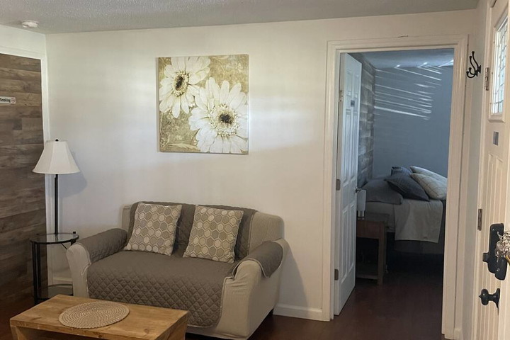 One Bedroom One Bath In A Very Nice And Quiet Neighborhood - Hickory, NC