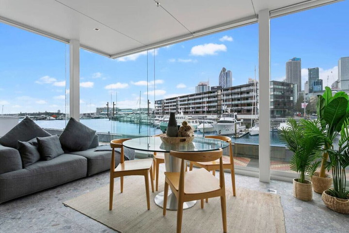 Sunny Viaduct Harbour Apartment - Auckland