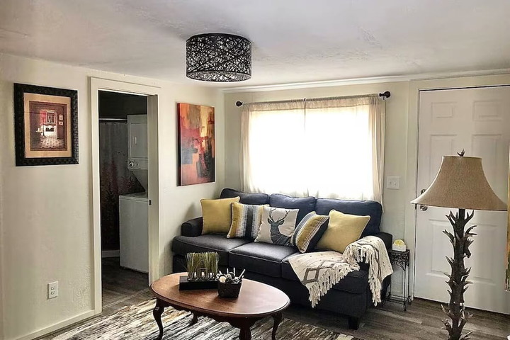 Ravens Hideaway Cottage On Main, King, Kitchen, Living Rm, W/d &  Patio W/grill - Westcliffe, CO