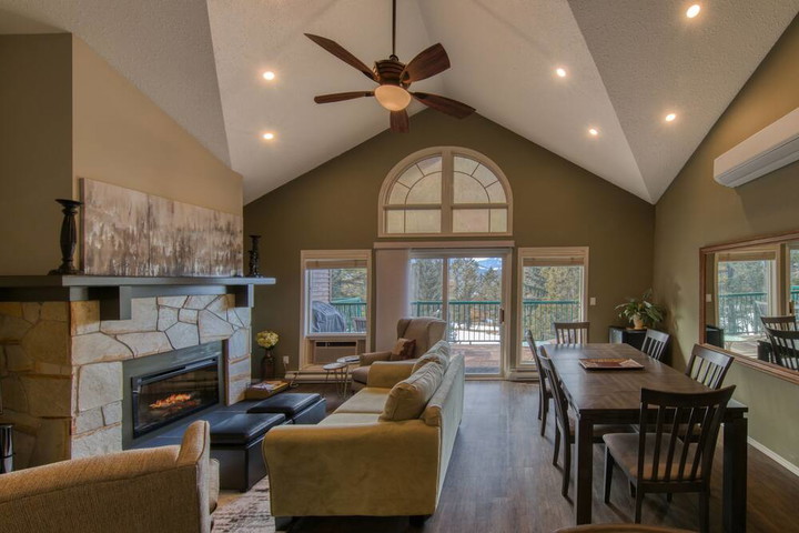 Marble Canyon 4 Bedroom Townhome: Unit 403p1 *Pet Friendly - Fairmont Hot Springs, BC