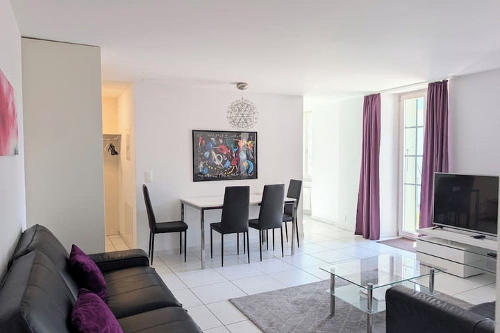 The Centralstrasse Apartment | Heart Of Interlaken - Interlaken