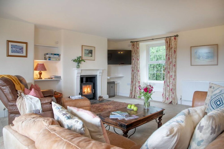 Meadow House -  A Cottage That Sleeps 6 Guests  In 3 Bedrooms - St Mawes