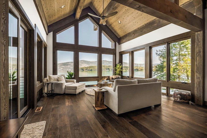 Premier Lakefront Timber Frame Lodge | 2 Kitchens, Bunk Room & Dock | Guest House - Sandpoint, ID