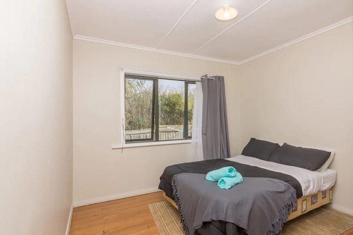 Space In The Heart Of Ahipara Sleeps - Ahipara