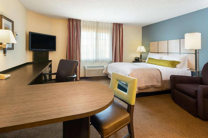 2 Queen Studio W/ Kitchen & Free Parking L Near Palisades Center Mall - Nyack, NY