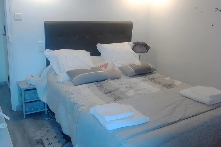 Bed And Breakfast 'Mas De Maussan' With Mountain View, Wi-fi And Air Conditioning - Gordes