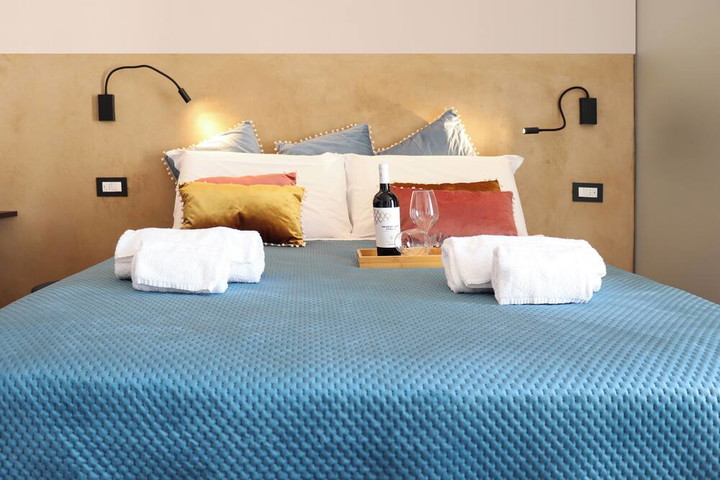 La Piazzetta, Luxury Charming Balcony Room, A Few Steps From The Beach - Polignano a Mare