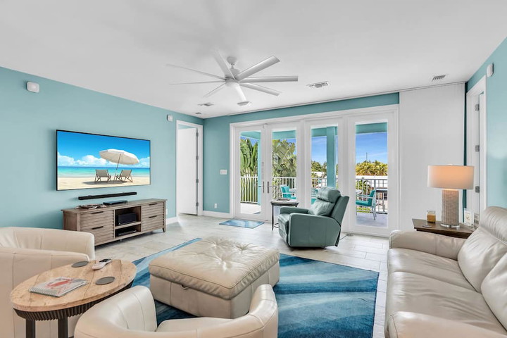 Luxury Canal Home | Heated Pool & Ocean Access - Marathon, FL