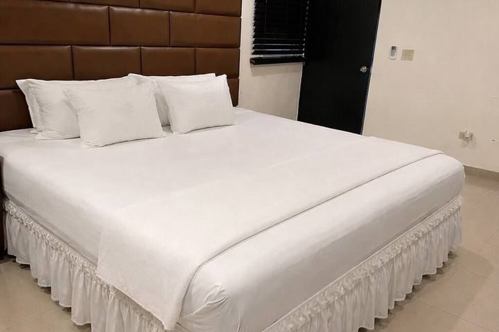 Pleasant 1-bedroom Hotel With Ac In St. Thomas For Corporate Traveler - Saint Thomas