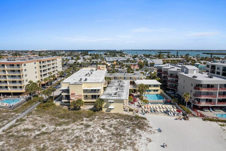 Cute And Cozy Unit- John's Pass - Surf Song #211 - Madeira Beach, FL
