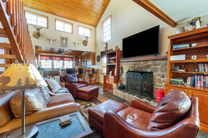 Monroe Retreat With Mountain Views & Fire Pit! - Lynchburg, VA