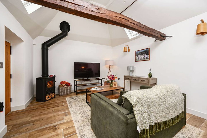 The Cow Shed  -  A Holiday Let That Sleeps 2 Guests  In 1 Bedroom - Kent