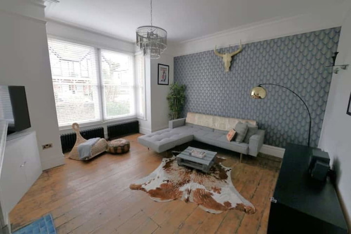 Trendy Quirky Ground Floor Victorian Garden Flat - ステイング