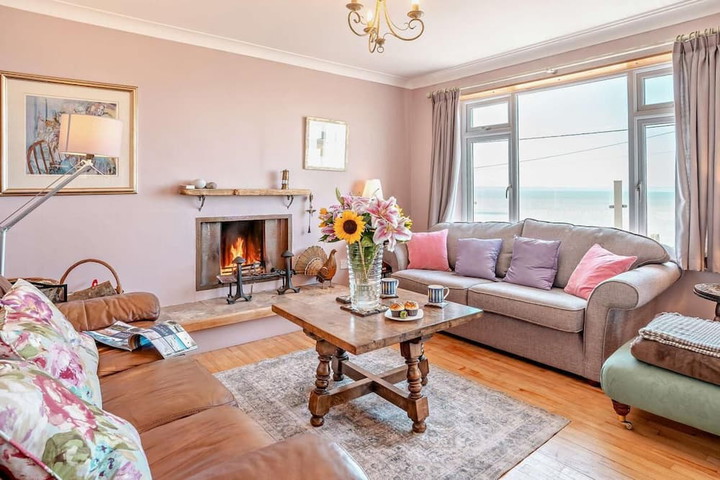4 Bed In Bridgend (Oc-74236) - Bridgend