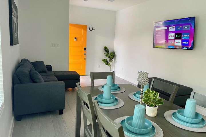 Cozy Apartment In Harlingen Sleeps 8 - Harlingen, TX