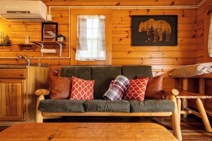Great Location For Gatherings Up To 18 Or More With Onsite Rv Hookup. - West Virginia