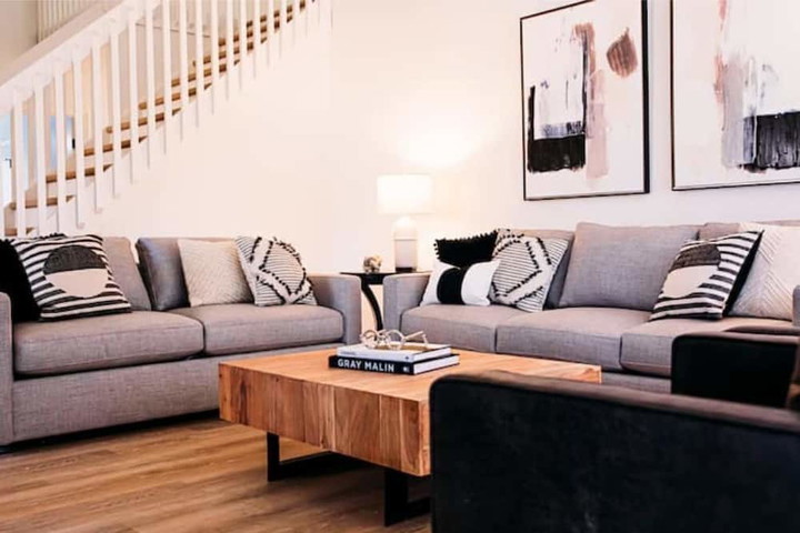 Newly Renovated Modern & Spacious Home Complete With A Private Pool! - Cary, NC
