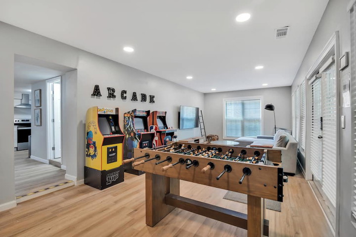 Conference House Near Emory/cdc W/ Arcade - Atlanta, GA
