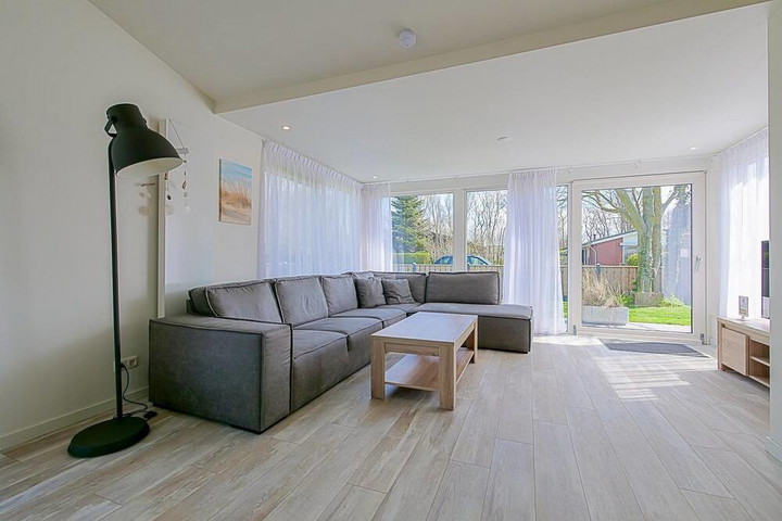 Family House Westenwind: Luxury Villa With Enclosed Garden, Within Walking Distance Of The Beach In Julianadorp Aan Zee - Den Helder