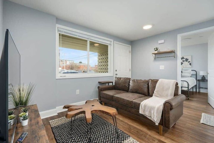 Newly Renovated 2 Bedroom - Columbus, OH