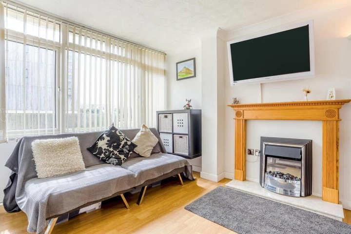1 Bed In West Bay (Oc-wy537) - Bridport