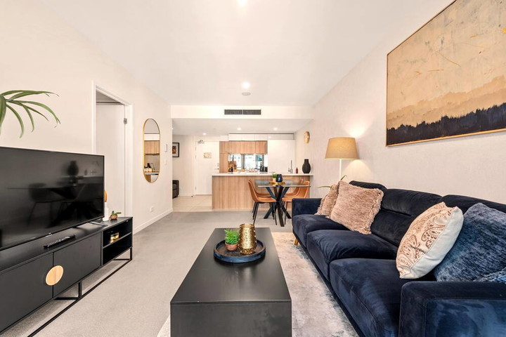 Newstead Balcony Hideaway | Rooftop Pool | Walk To James St & The Valley - Brisbane
