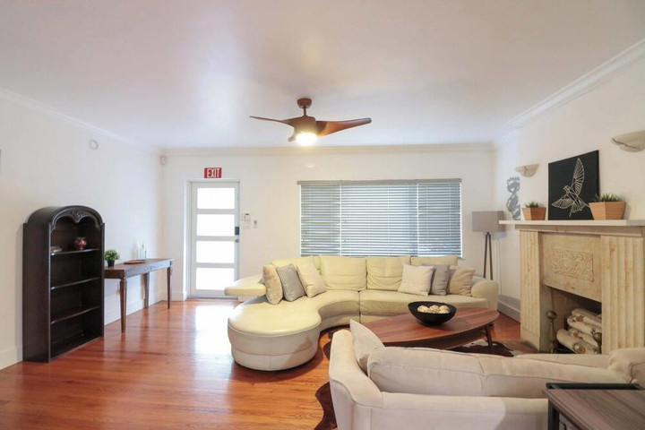 Rustic Modern Miami Villa, Private Patio And Bbq - Miami Beach, FL