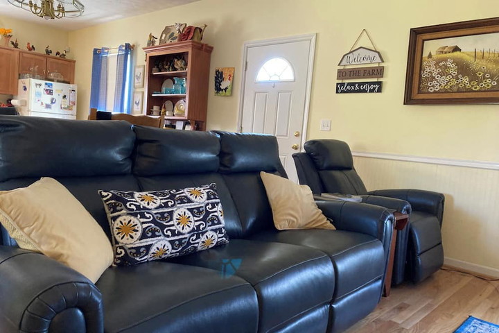 Greenhaven Farm: 4-bedroom Farmhouse In Beautiful Cool Ridge, Wv - Beckley, WV
