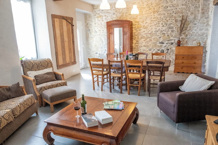 Charm In The Heart Of The Vineyards - Limoux
