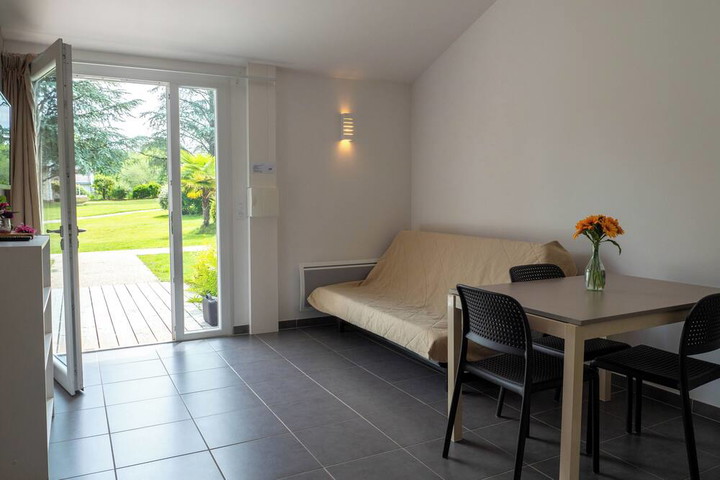 Espalion, Logement 6 Personnes 2 Chambres, Piscine Chauffée, Idéal En Famille - Espalion