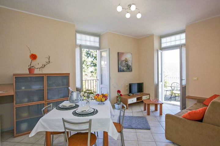 Villa Anna, Borromean Islands, No. 06 By Lago Reisen - Mergozzo