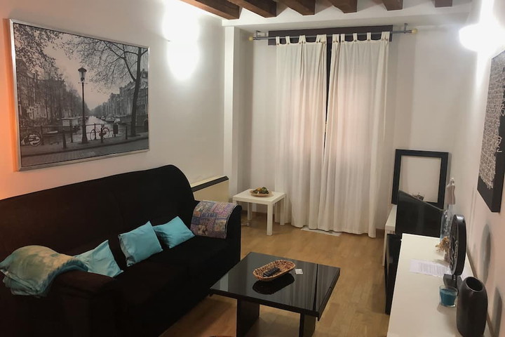 Beautiful Duplex In Unbeatable Location - Segovia
