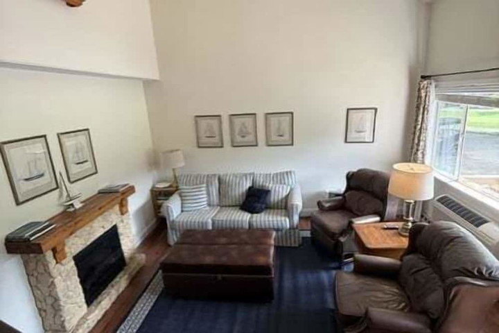 Fairway Villa 305 At Rumbling Bald - Lake Lure, NC