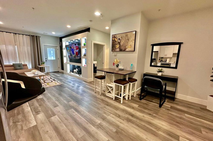 The Stylish Spot: 1br With Free Parking - Paterson, NJ