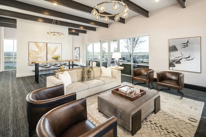 Hottub/gym/kingbed/fiberinternet/petfriendly - South Jordan, UT