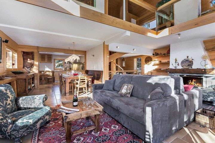 Chalet Spacieux Près Des Pistes Avec Terrasse Sud - Méribel