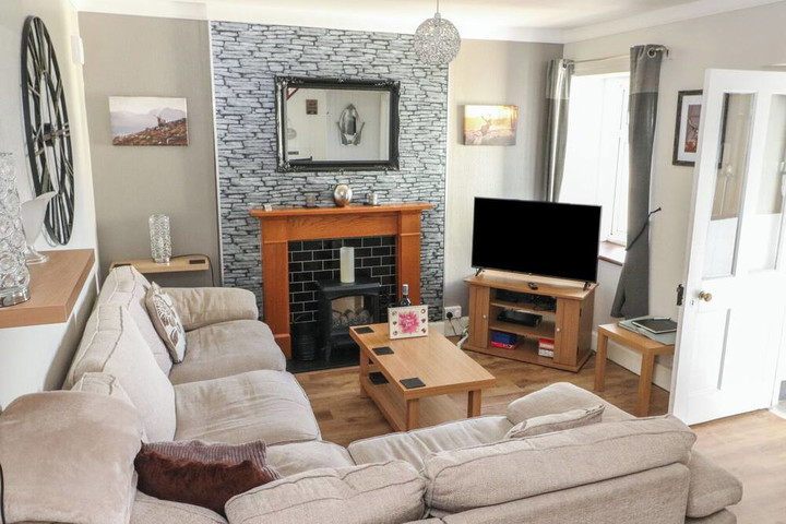 Cuillin View House, Pet Friendly, With A Garden In Arisaig - Mallaig